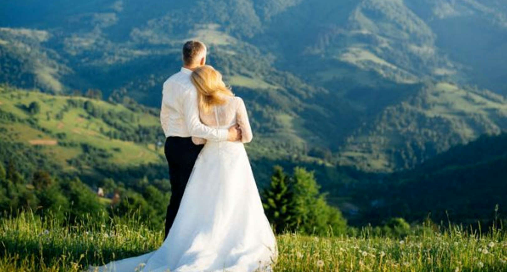 How to choose the perfect wedding dress for different wedding scenario ...